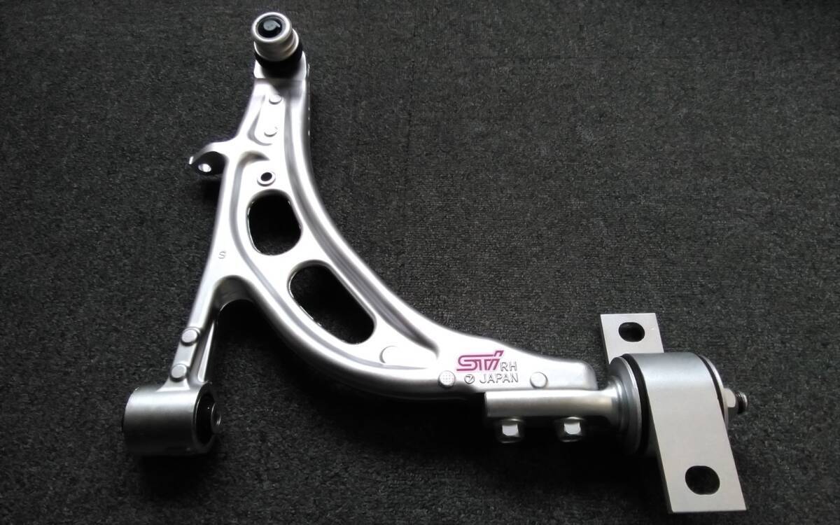 Yahoo!オークション - インプレッサ S204 GDB 美品フロントアーム左右 ...