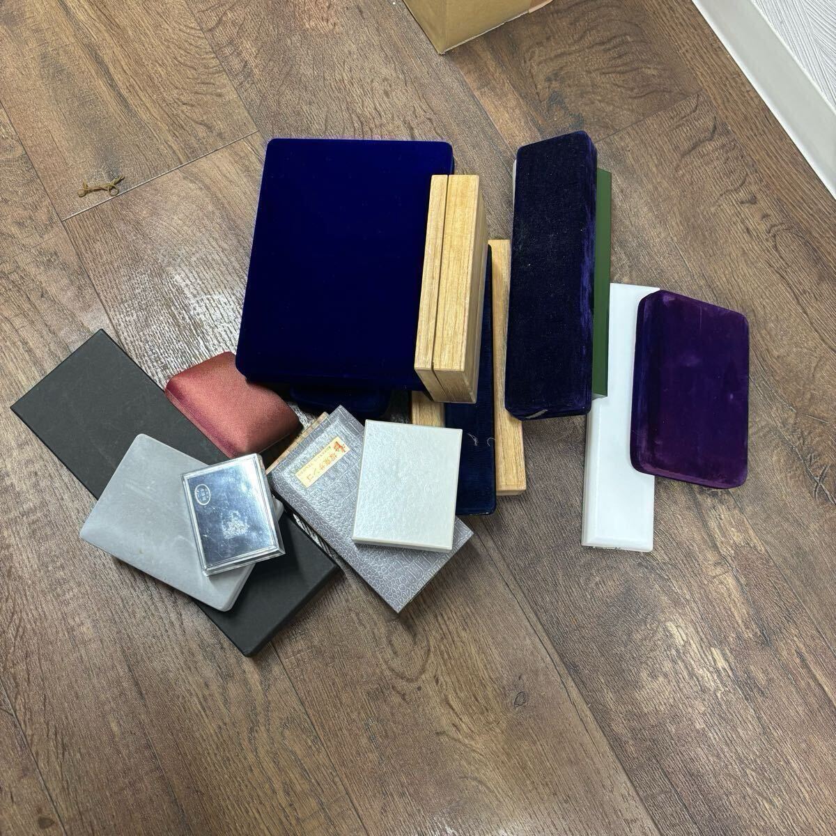 Yahoo!オークション - 【総重量約19kg】 アクセサリー まとめ リング ...