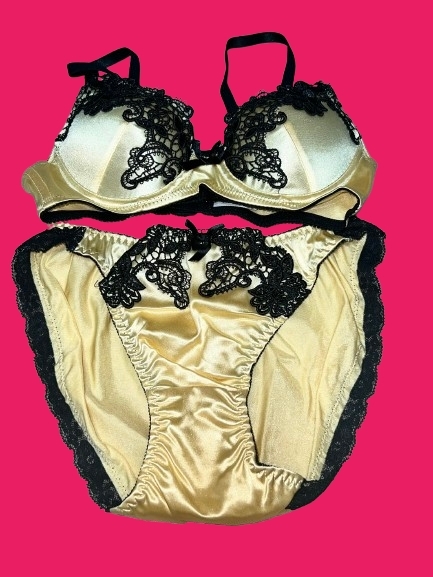 Yahoo!オークション - ブラショーツセット A65+Mサイズ イエロー 光沢...