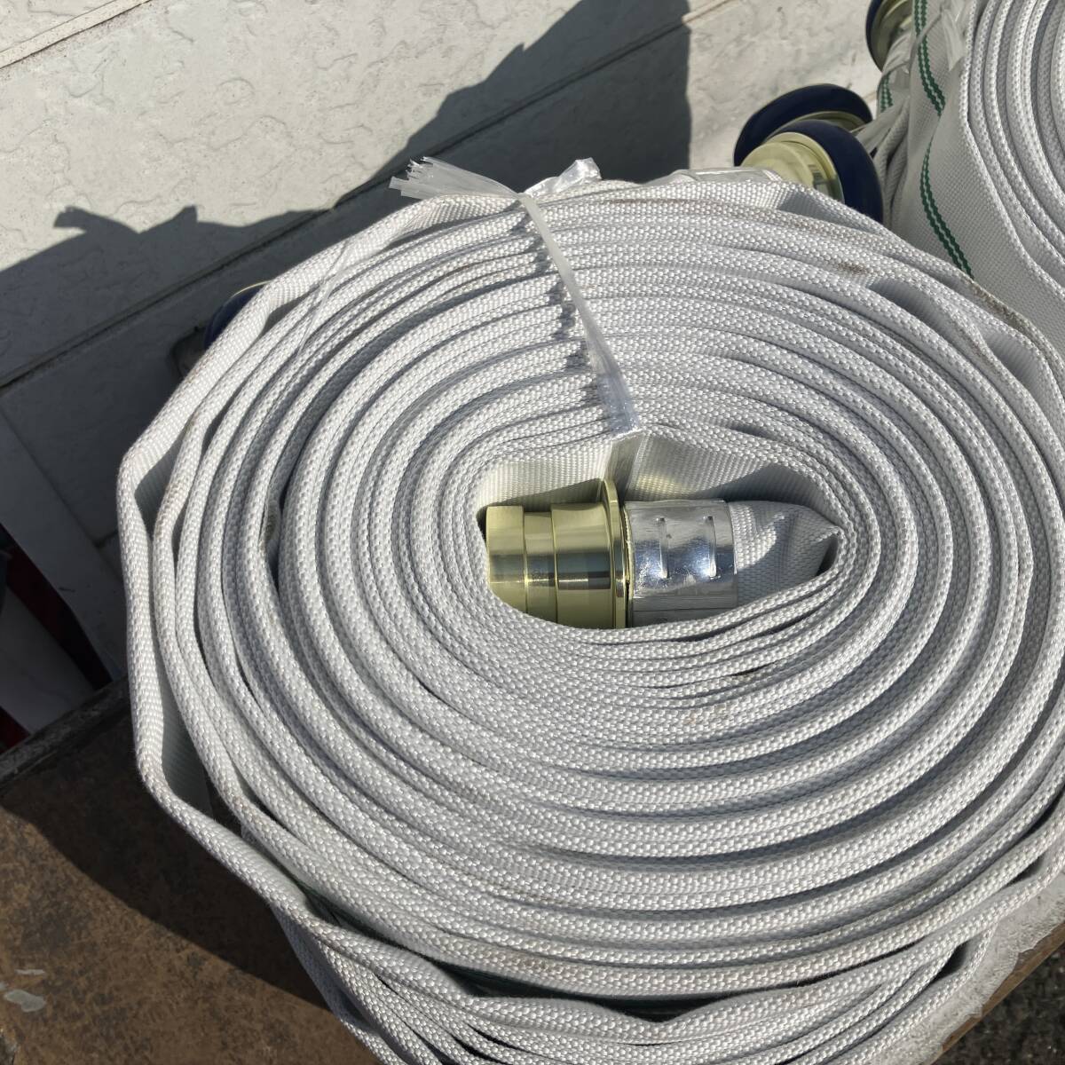 Yahoo!オークション - 美品 消防ホース 40A×15M 金具付 コンバットホ...