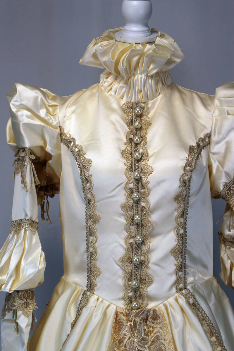 Yahoo!オークション - [d64] ウェディングドレス 19号～21号 カラード...