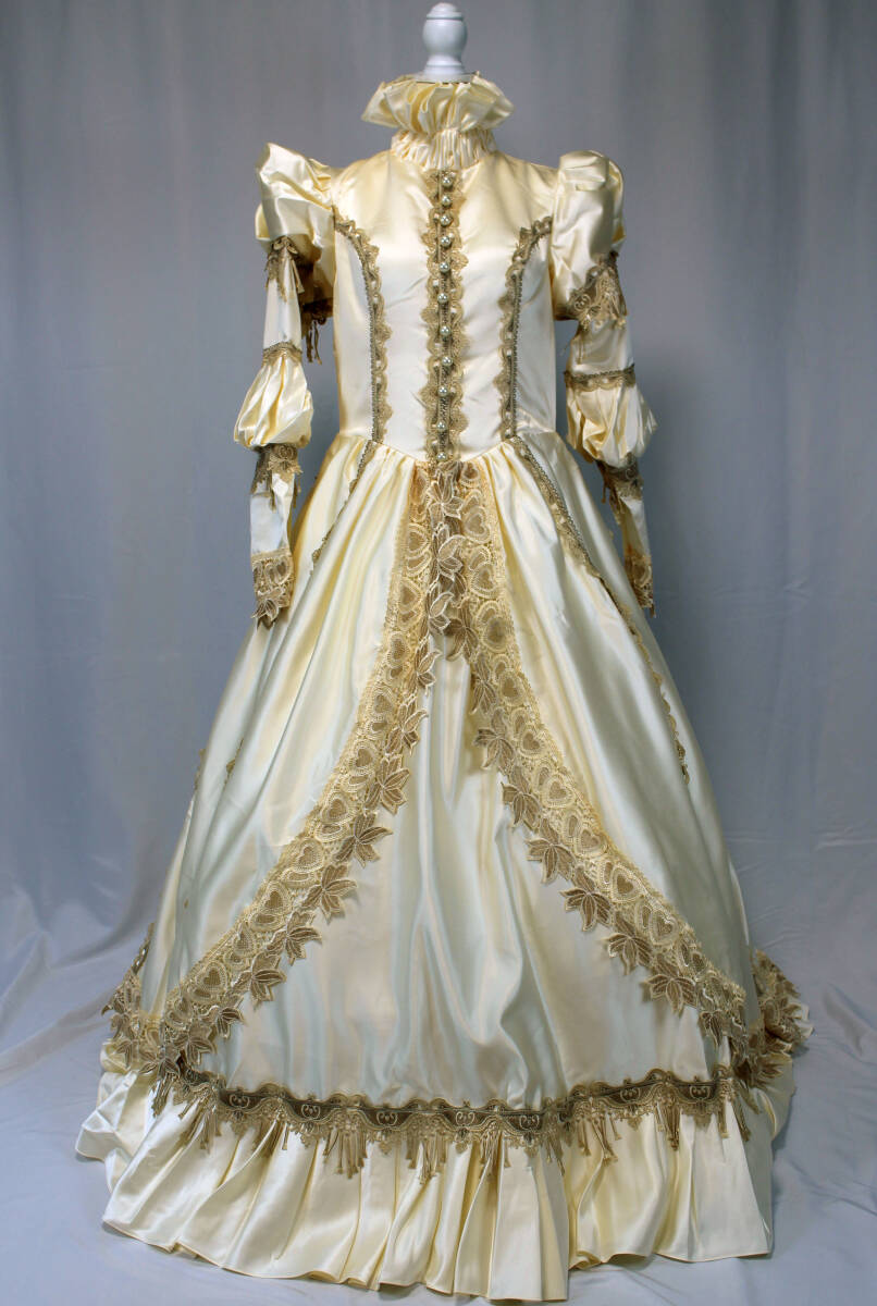 Yahoo!オークション - [d64] ウェディングドレス 19号～21号 カラード...