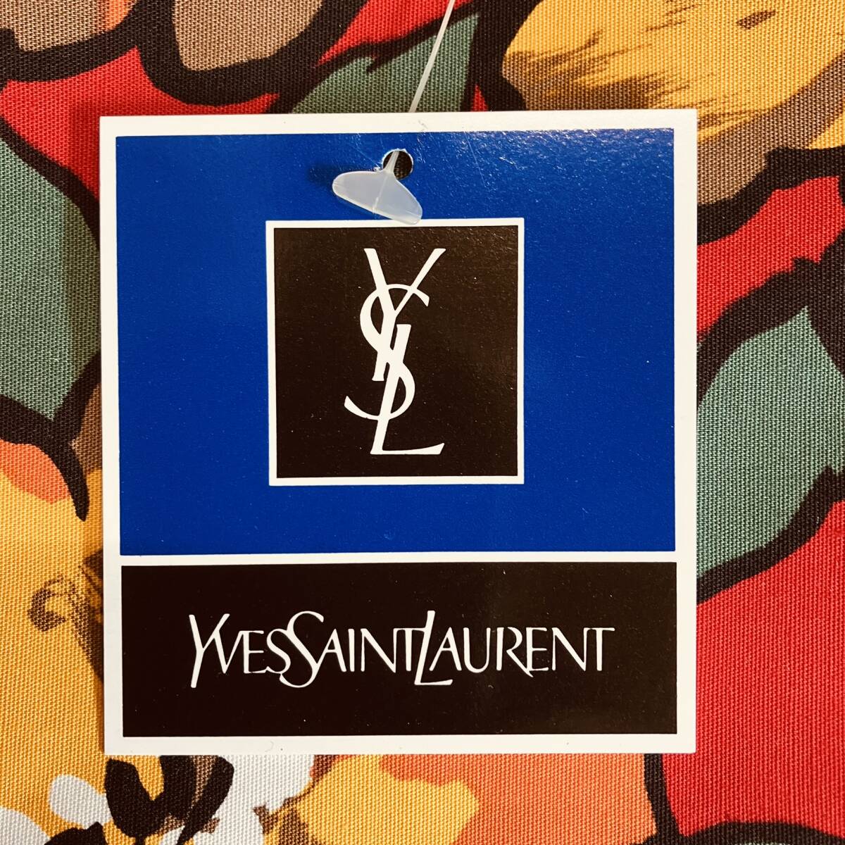 Yahoo!オークション - イヴ・サンローラン エプロン Y-1026（赤）