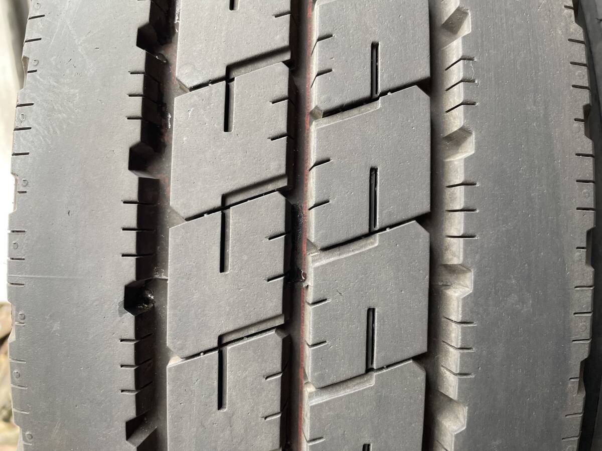 Yahoo!オークション - 215/70R17.5 118/116N LT ブリヂストン デュラビ...