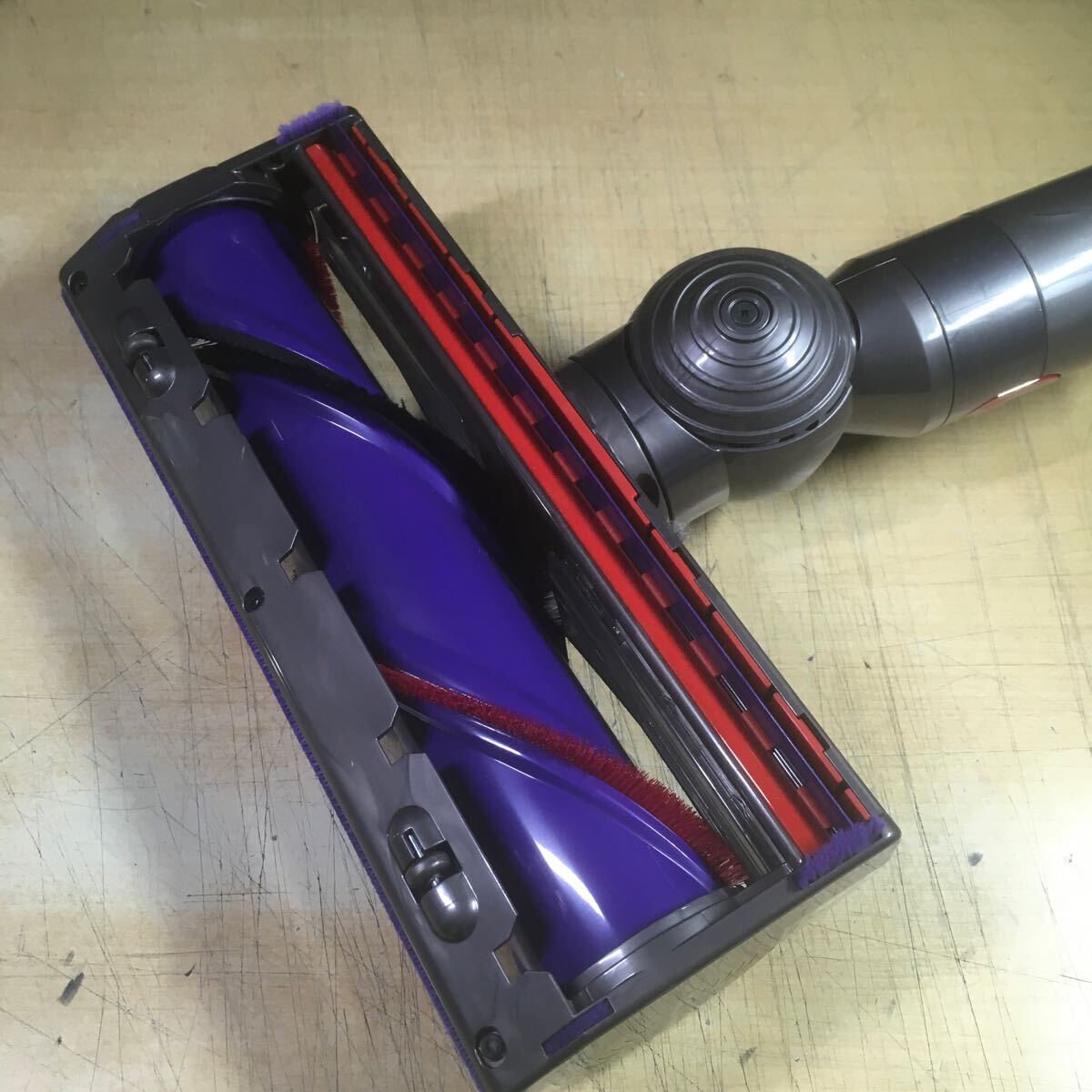 Yahoo!オークション - (0212111G) dyson SV12サイクロン式コードレスク...