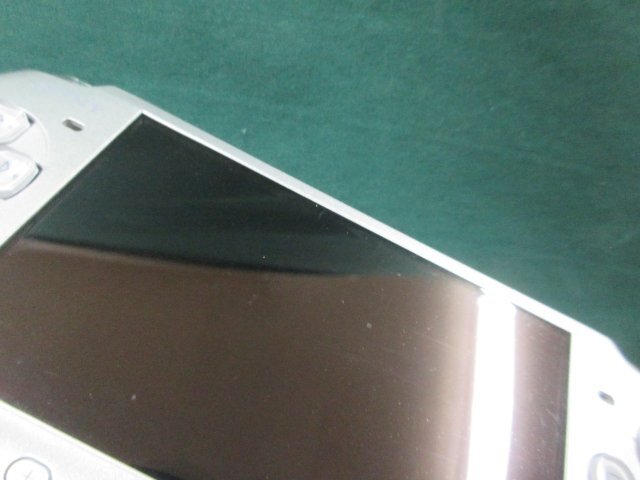 Yahoo!オークション - ジャンク PSP本体 PSP3000 シルバー 本体のみ 動...