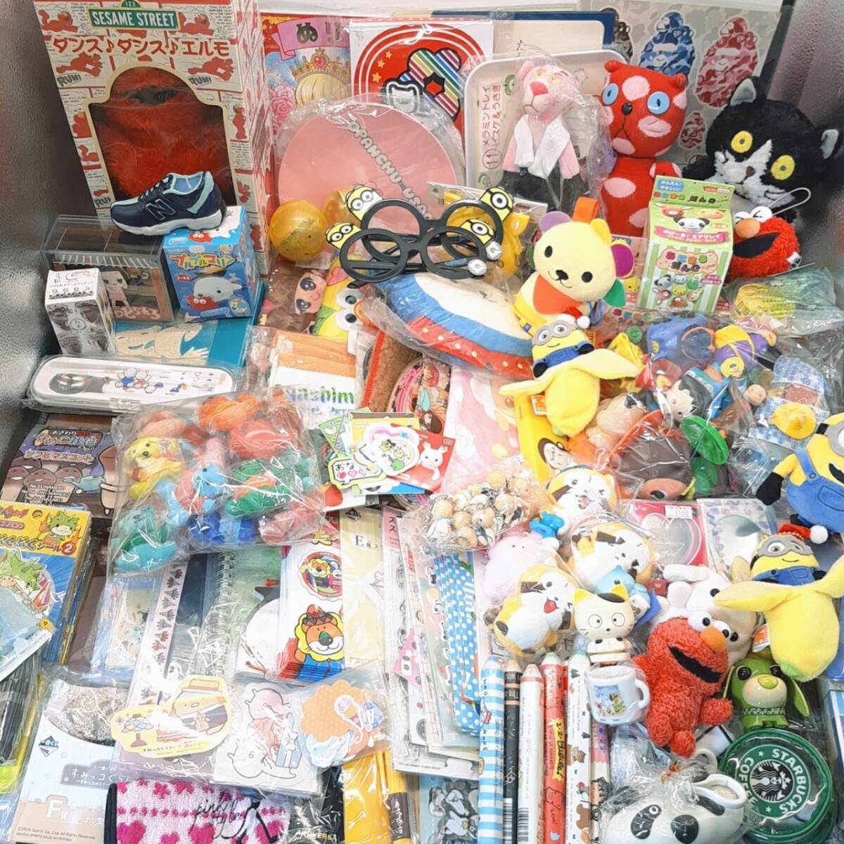 Yahoo!オークション - p161 キャラクターグッズ 雑貨 おもちゃ ぬいぐ...