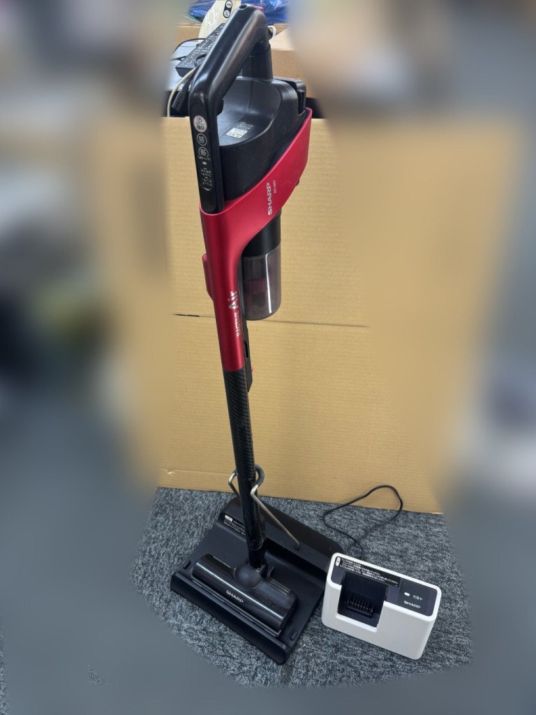 Yahoo!オークション - 162051 SHARP シャープ 充電式掃除機 EC-AR7-P 2...