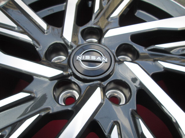 Yahoo!オークション - 新車外し近しENKEI製 日産 C28 現行 セレナ 純...