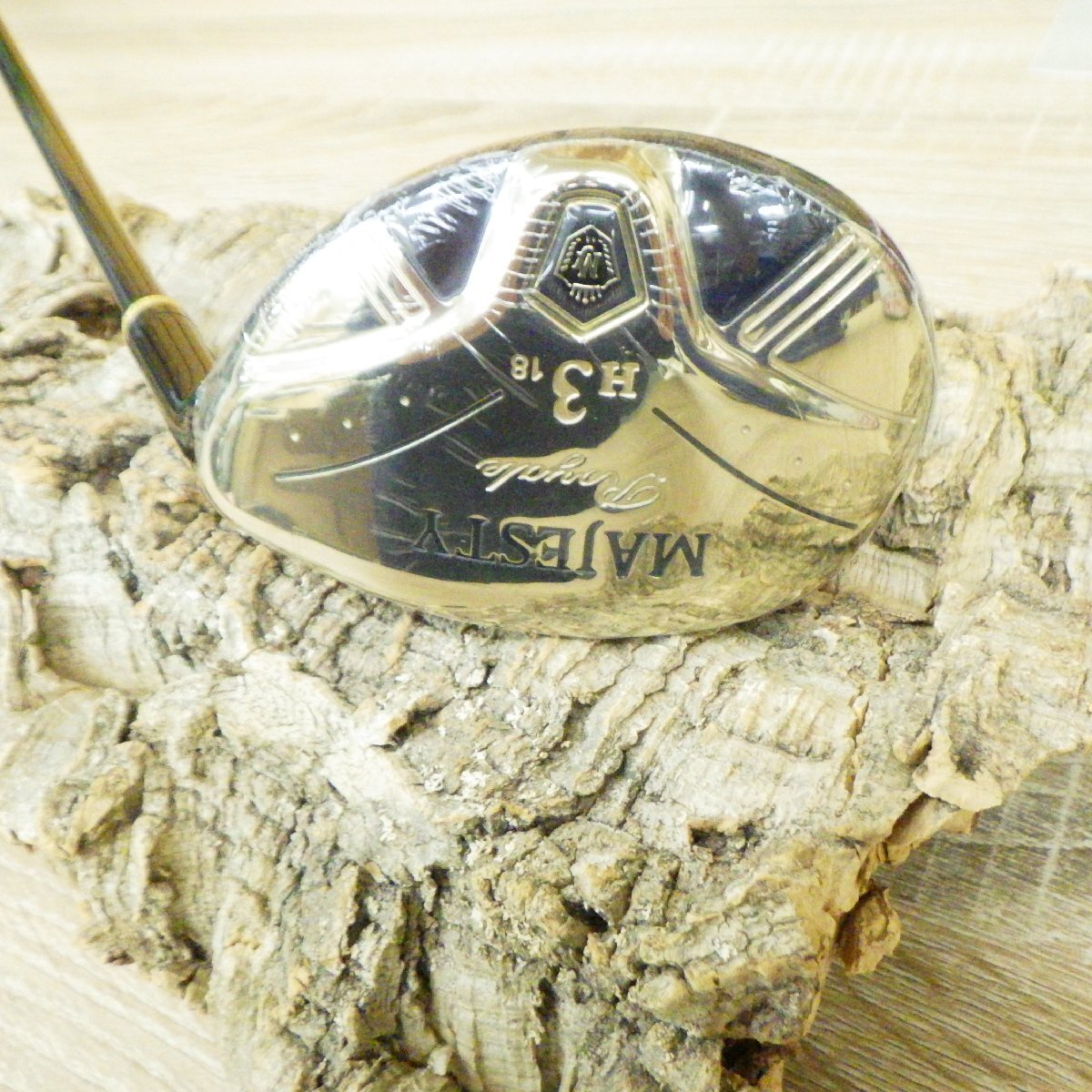 日本代購代標第一品牌【樂淘letao】－新品 定価66,000円 マジェスティ ロイヤル H3 18度 ユーティリティ LV540 SRシャフト MAJESTY ROYALE 1536598