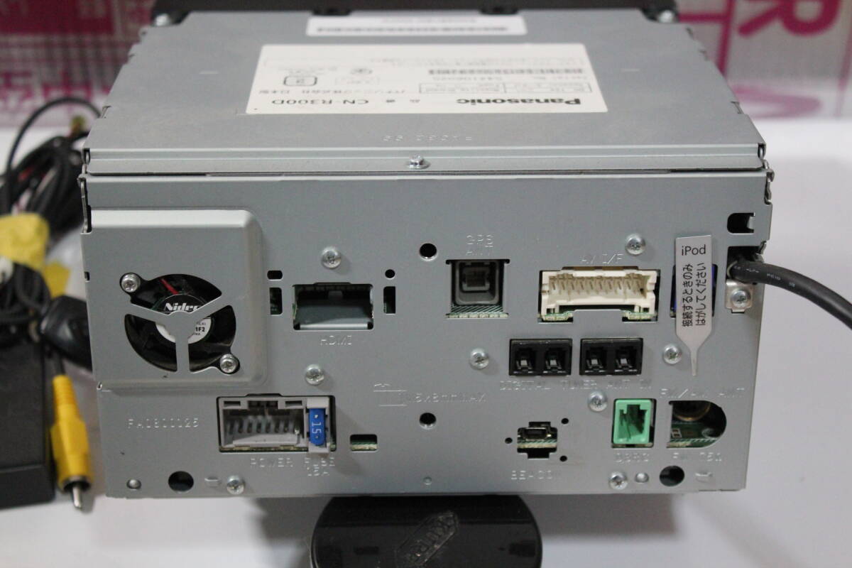 Yahoo!オークション - Panasonic StradanナビCN-R300D
