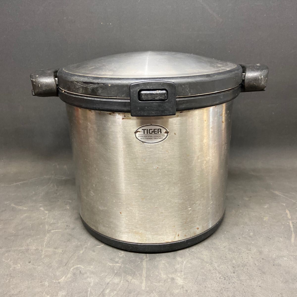 Yahoo!オークション - G1771 【タイガー 保温調理鍋】 ステンレス NFA-...