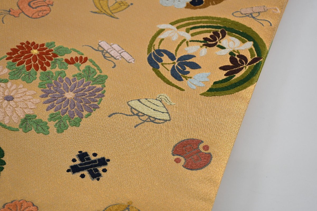 Yahoo!オークション - 袋帯 織悦 彩悦錦 全通柄 梅 花 刺繍 宝尽くし ...