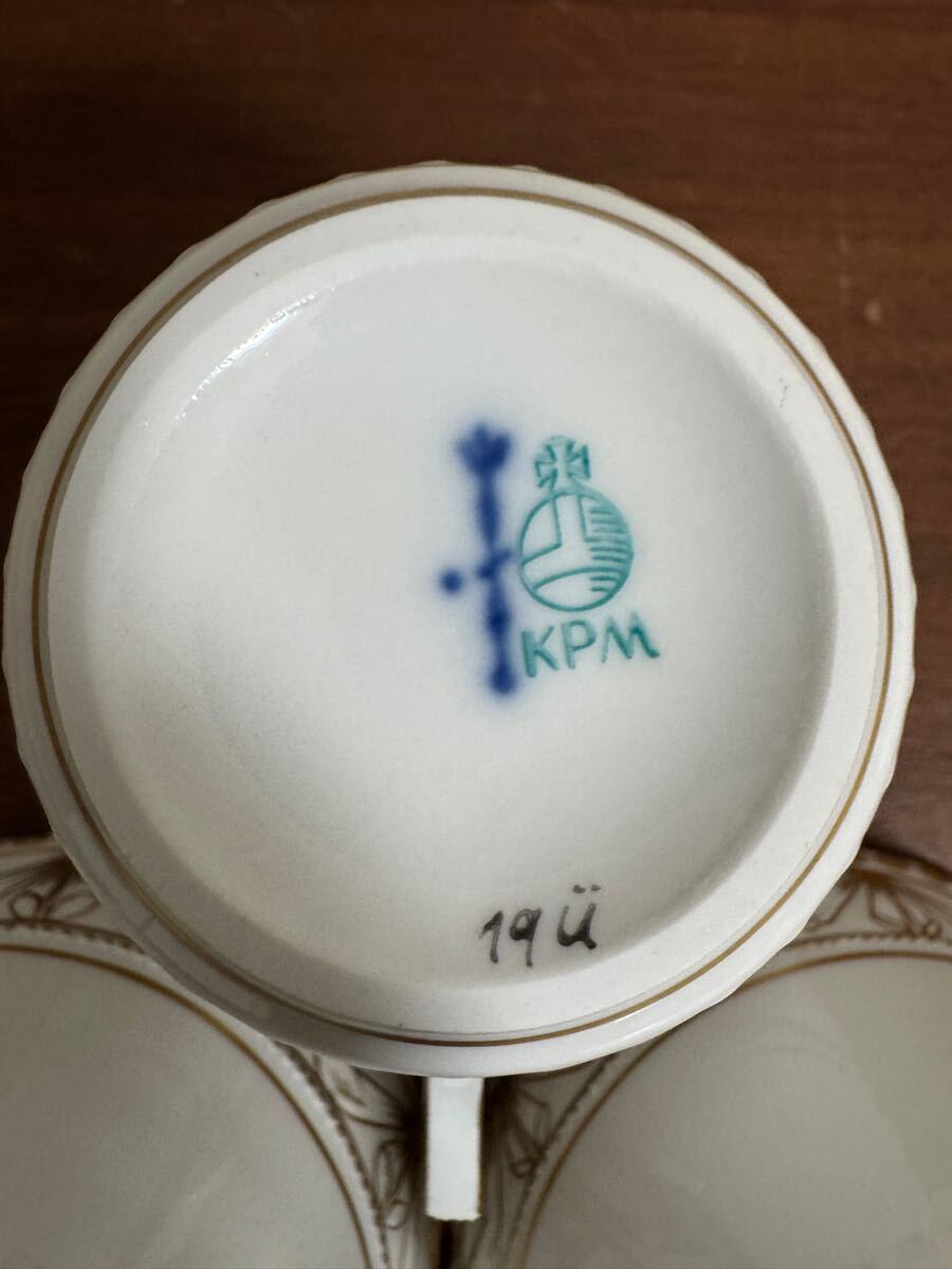 極 KPM 金彩 カップ&ソーサー 3客セット ティーカップ コーヒーカップ ホワイト(コーヒー、ティー兼用)｜売買されたオークション情報、yahooの商品情報をアーカイブ公開 ...