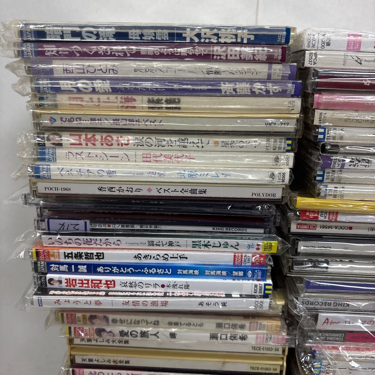 Yahoo!オークション - 1189 演歌 歌謡曲 CD 秋元順子 ザ・ピーナッツ ...