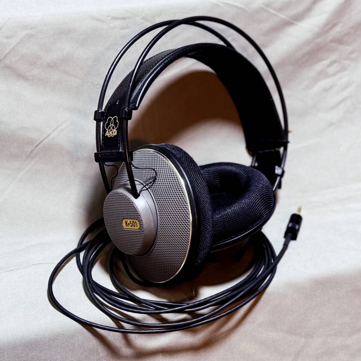 Yahoo!オークション - AKG K501 アーカーゲー オープンエアー型ヘッド...