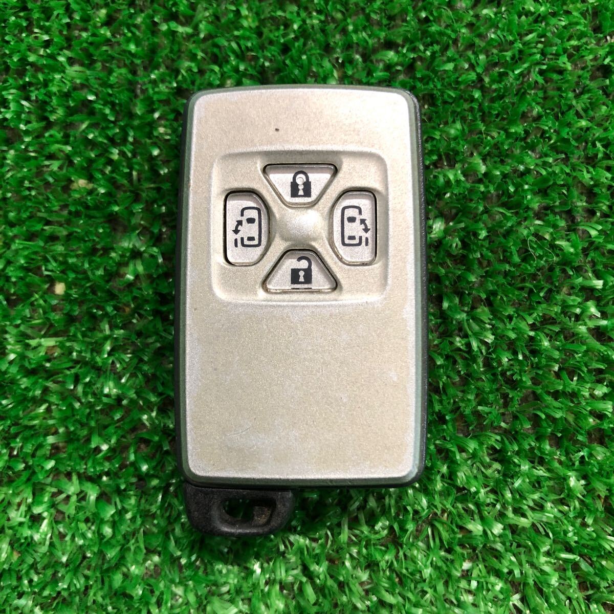 Yahoo!オークション - トヨタ 純正 スマートキーレス リモコン 鍵 4ボ...