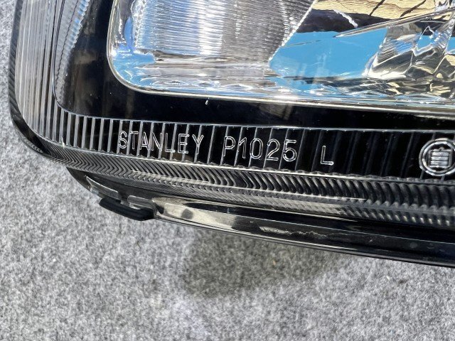 Yahoo!オークション - ミニカ 純正 HBD-H42V 左/助手席 ハロゲン ヘッ...