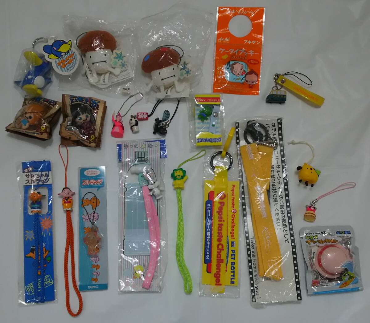 Yahoo!オークション - 【菊水-12843】【ストラップ等・21点まとめ】サ...