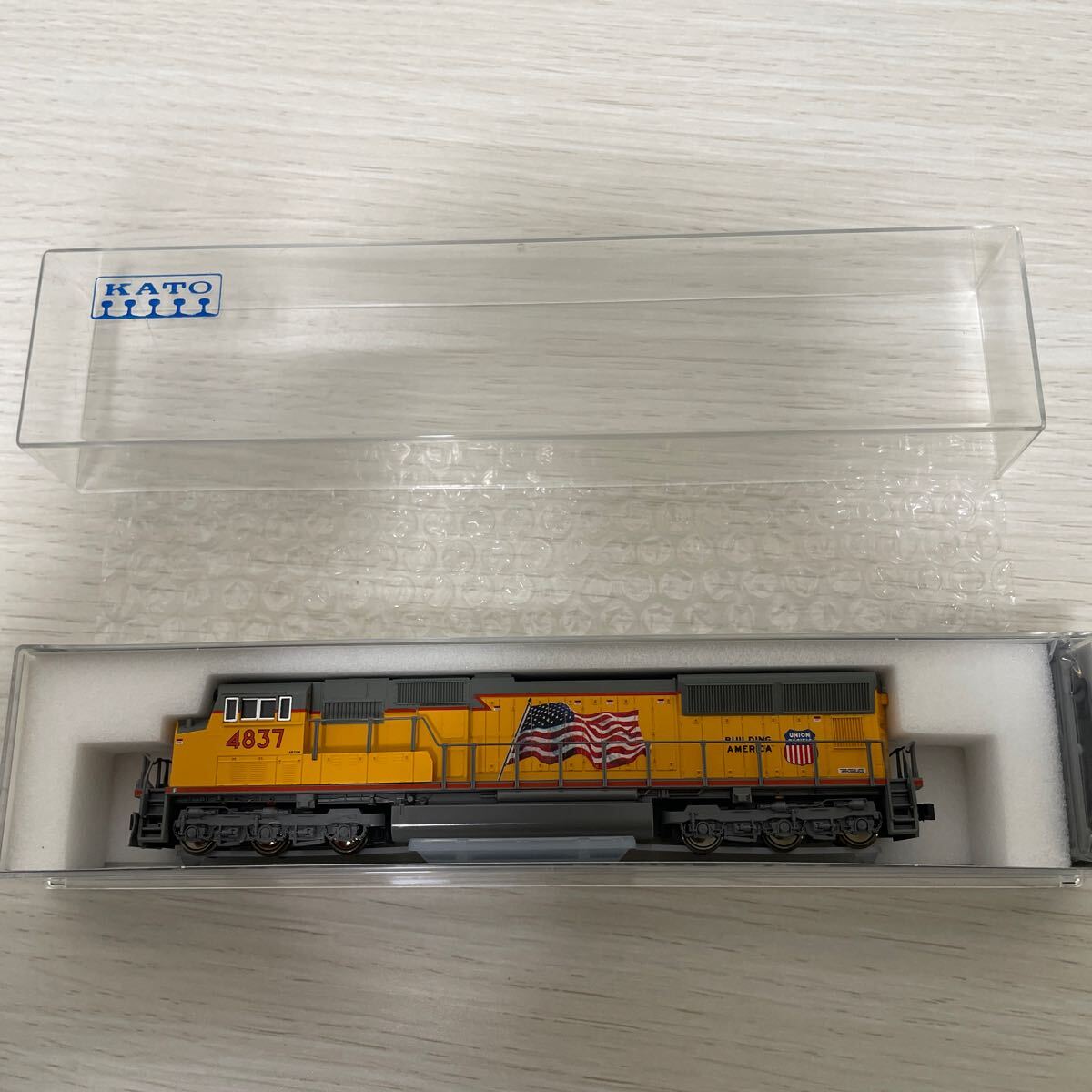 Yahoo!オークション - 【未走行】 KATO 176-8604 SD70M UP#4837 Nゲー...