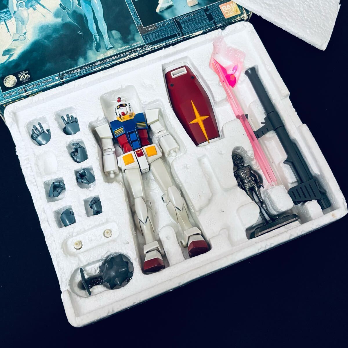 Yahoo!オークション - 可動戦士 ガンダム 超合金 検) 可変戦士 Zガン...