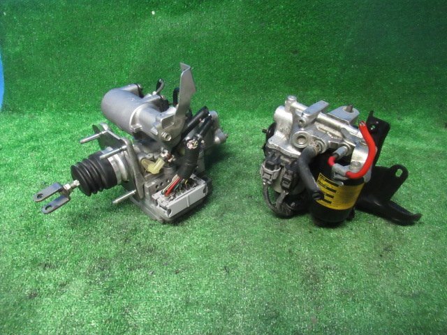 Yahoo!オークション - (A03696-I)SAI(AZK10)前期型 純正 ABSアクチュエ...