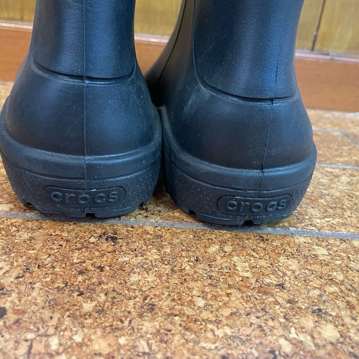 Yahoo!オークション - クロックス レインブーツ 25cm M7 W9 長靴 レイ...