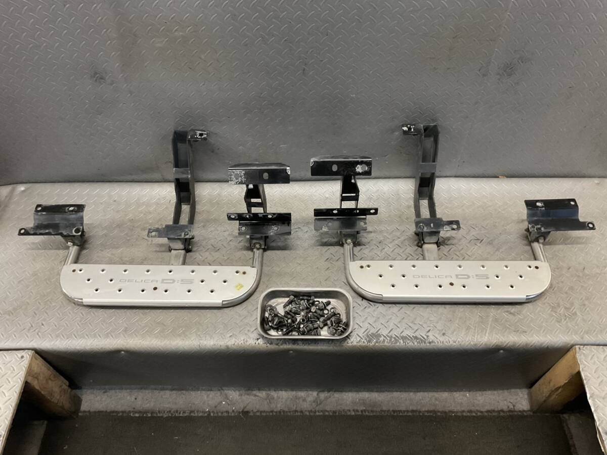 Yahoo!オークション - Z39 三菱 デリカD5 CV5W 純正OP ステップ 左右セ...