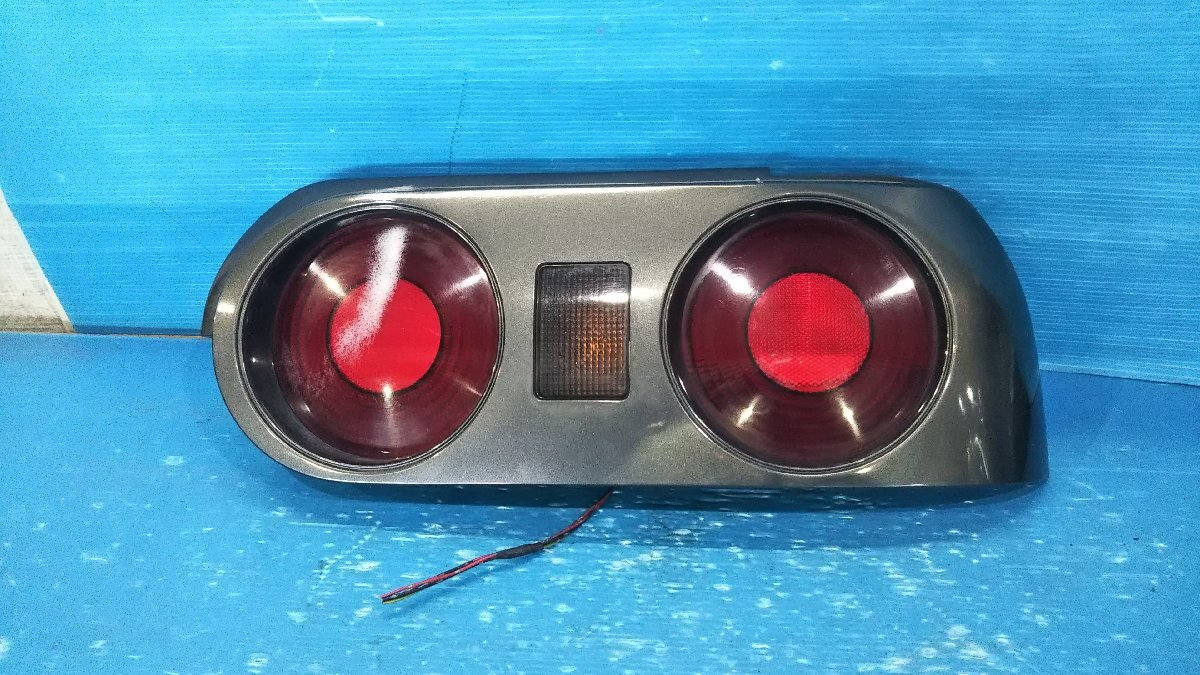 Yahoo!オークション - スカイライン BNR32 2ドアクーペ 純正 テールラ...