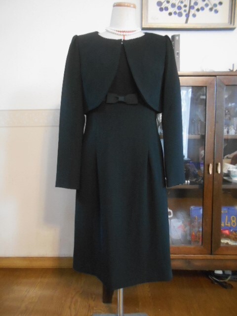 Yahoo!オークション - THEORIA・セオリア サテン地おりぼんxボレロジャ...