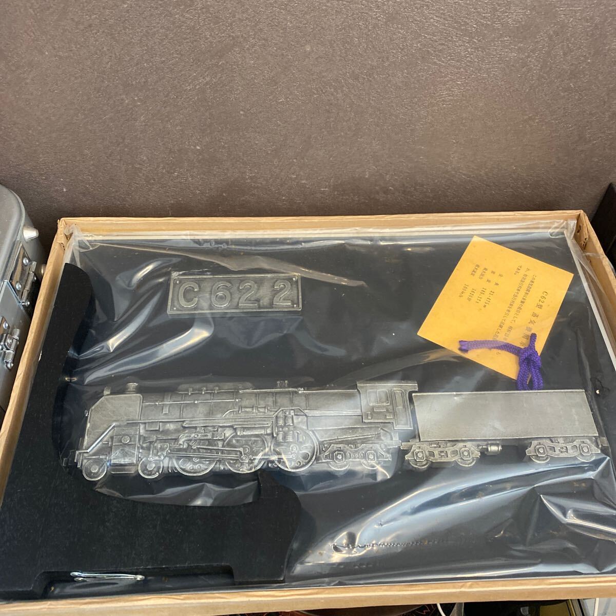 Yahoo!オークション - 美術工芸品 蒸気機関車 C62 金属工芸品