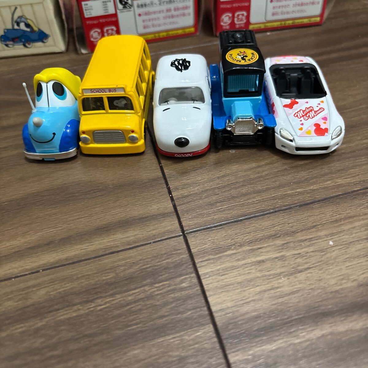 Yahoo!オークション - ドリームトミカ スヌーピー スクールバス ラッピ...