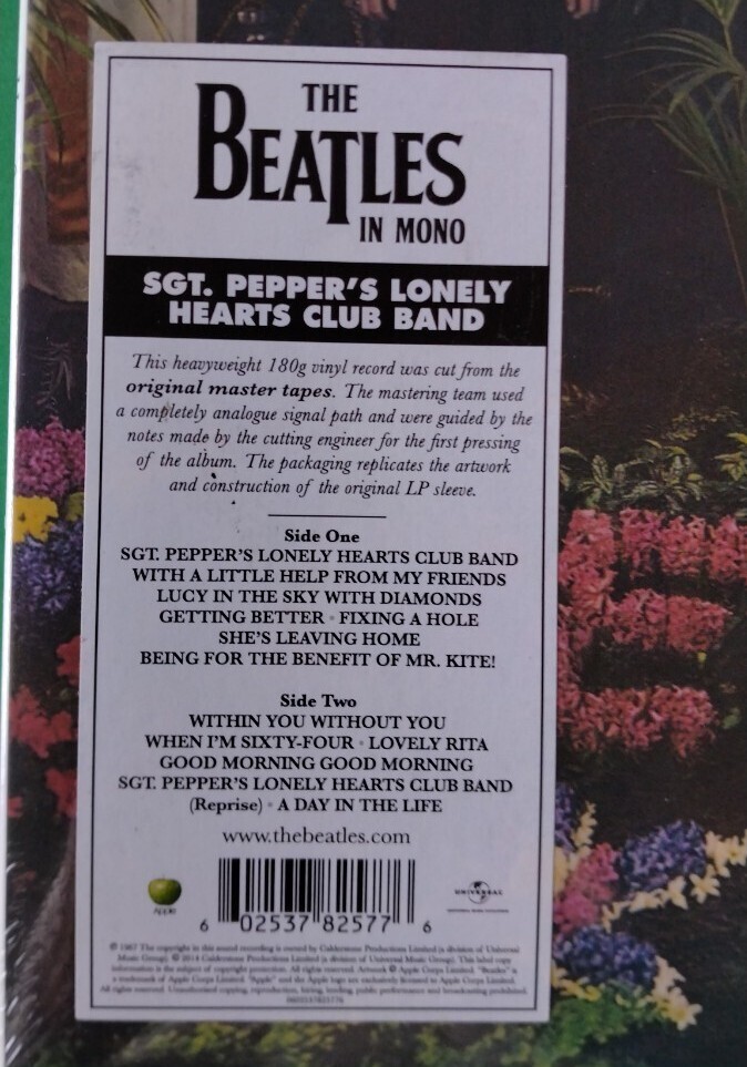 Yahoo!オークション - THE BEATLES - SGT PEPPERS LONELY HEARTS CLUB ...