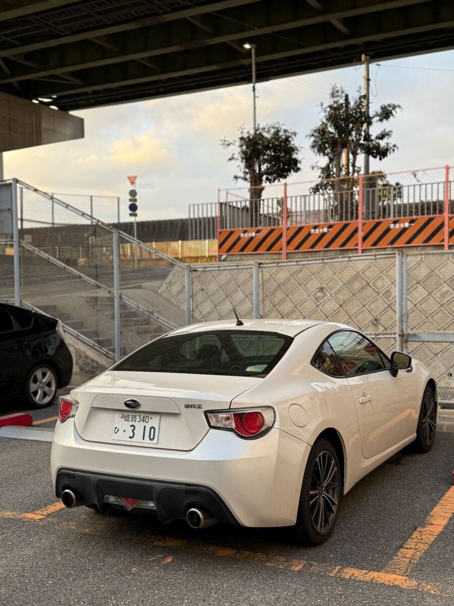 Yahoo!オークション - スバル BRZ S トヨタ 86 6MT 走行距離147 000km ...