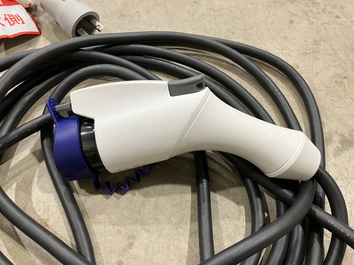 Yahoo!オークション - 日産 リーフ サクラ アリア 充電ケーブル ZE1 E-...