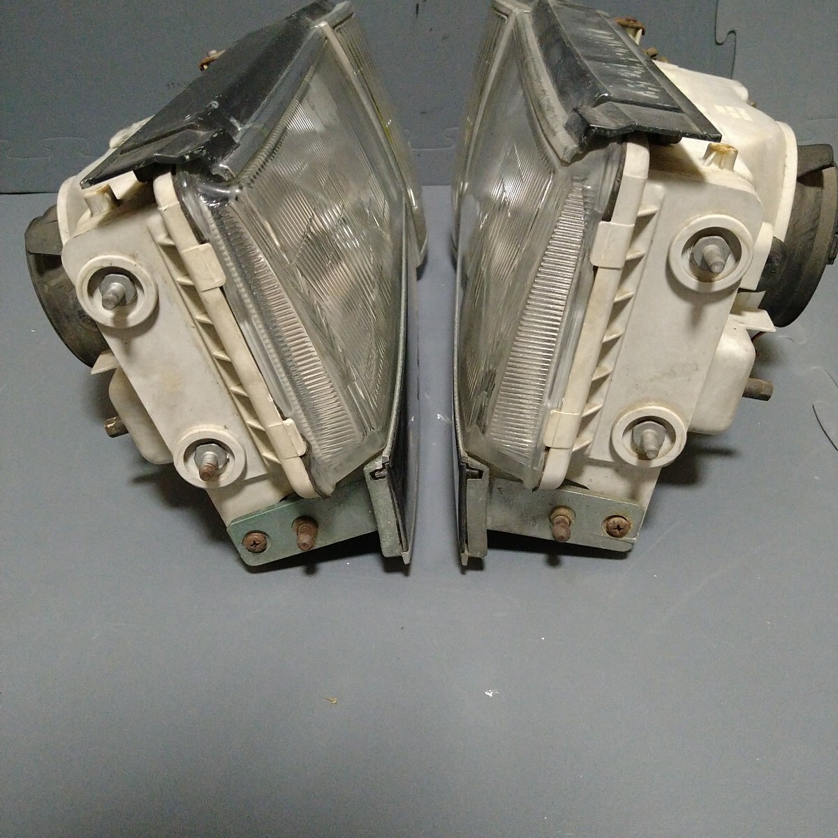 Yahoo!オークション - Y30 セドリック ヘッドライト 1199 左右セット ...