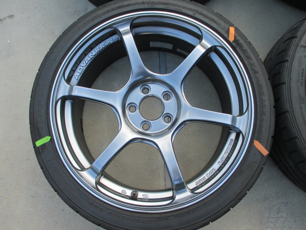 Yahoo!オークション - AT656 ADVAN Racing RG-4 18×7.5J +50 ＆ DUNLO...