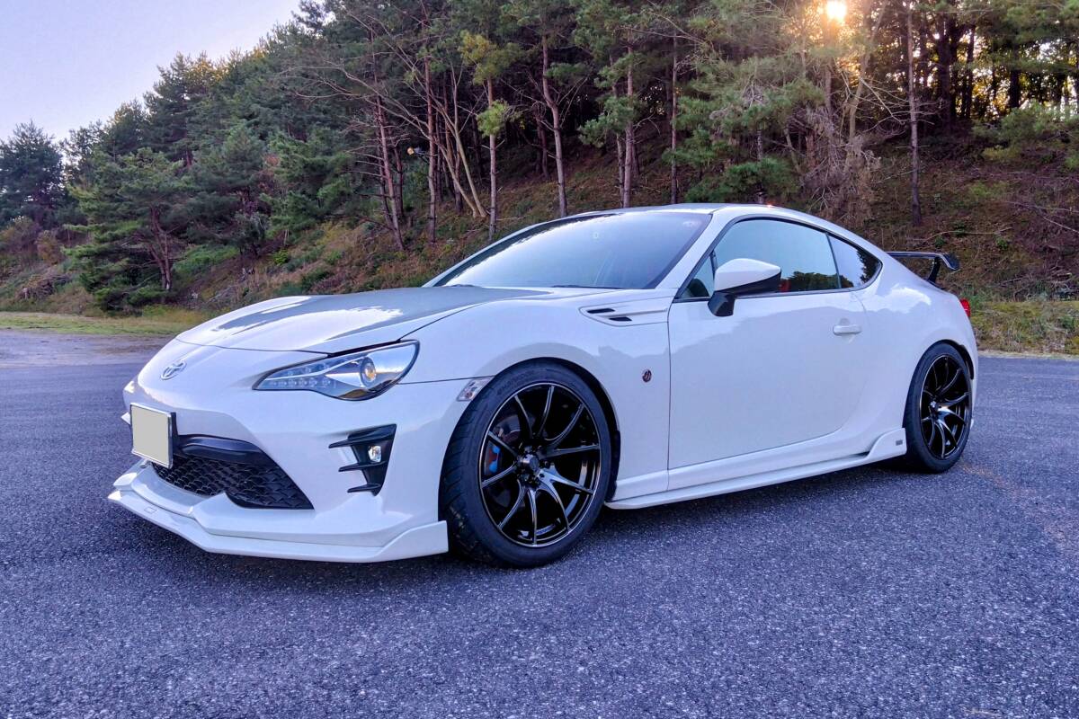 クラッチ交換済 トヨタ 86 後期 TOM'Sエアロ 6MT GT H28年式 車検2025年10月迄(86)｜売買されたオークション情報、yahooの商品情報をアーカイブ公開 ...