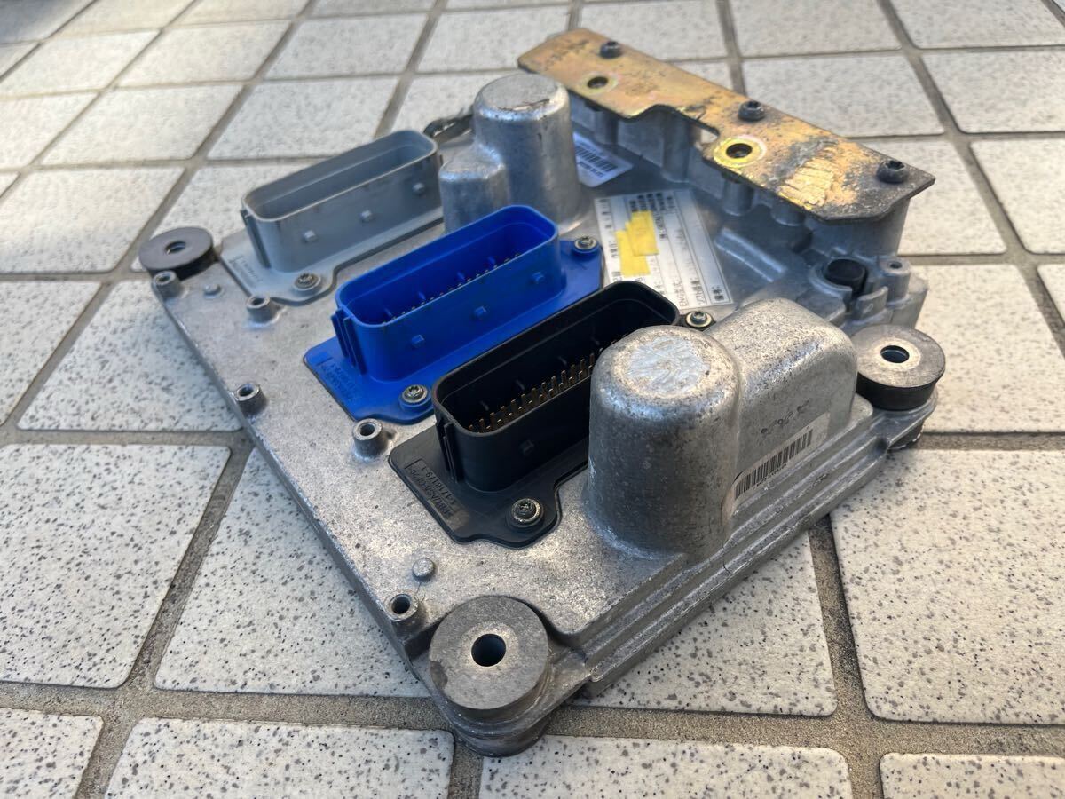 Yahoo!オークション - 横浜市発 UD トラックス クオン エンジンコンピ...