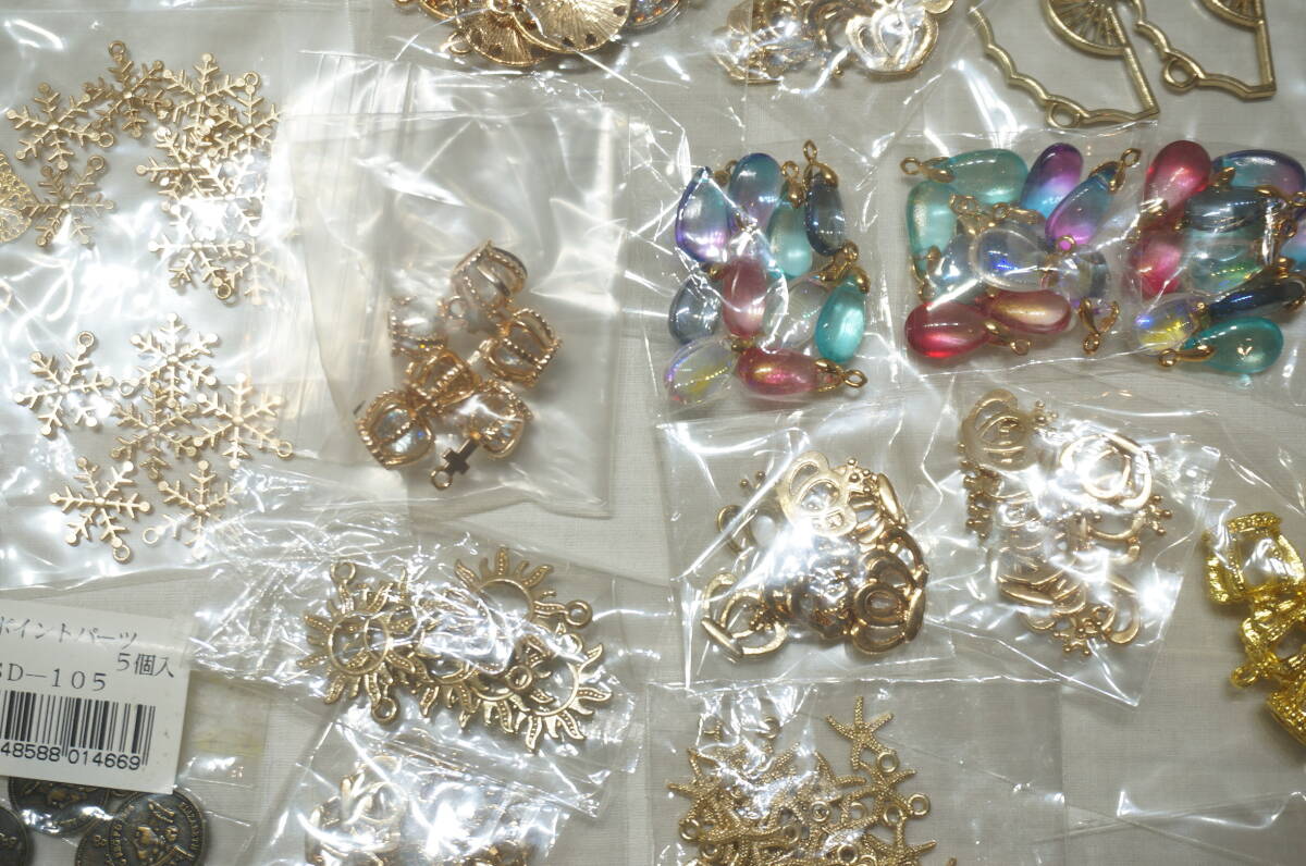 Yahoo!オークション - 【K13A】超大量 4.9kg チャーム/ペンダントミー...