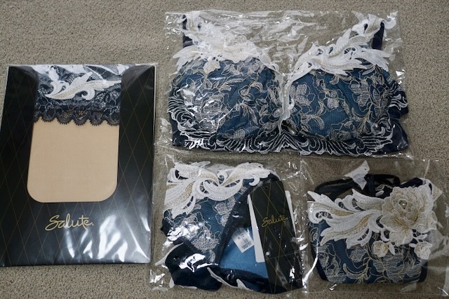 Yahoo!オークション - ワコール サルート 94G バレリーナ ブラ Tバッ...