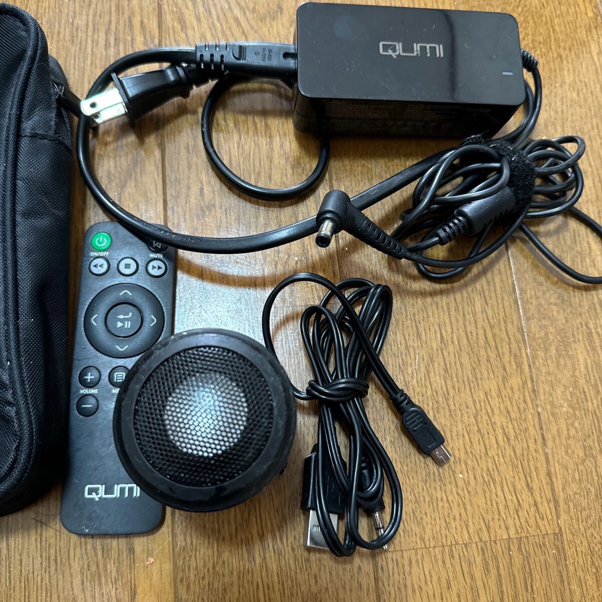 Yahoo!オークション - QUMI Q6-BK （DLP方式 800lm WXGA） ブラック LE...