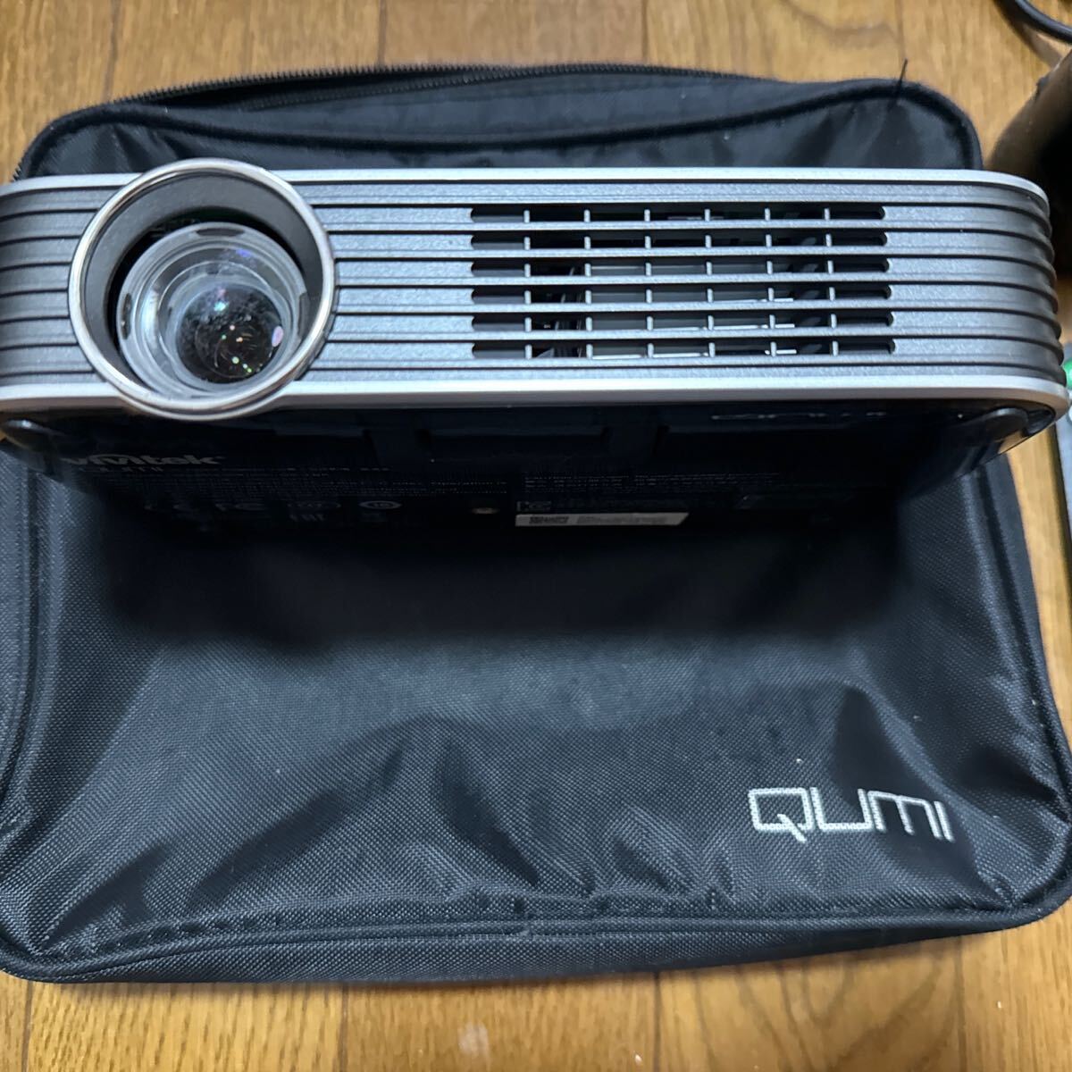 Yahoo!オークション - QUMI Q6-BK （DLP方式 800lm WXGA） ブラック LE...