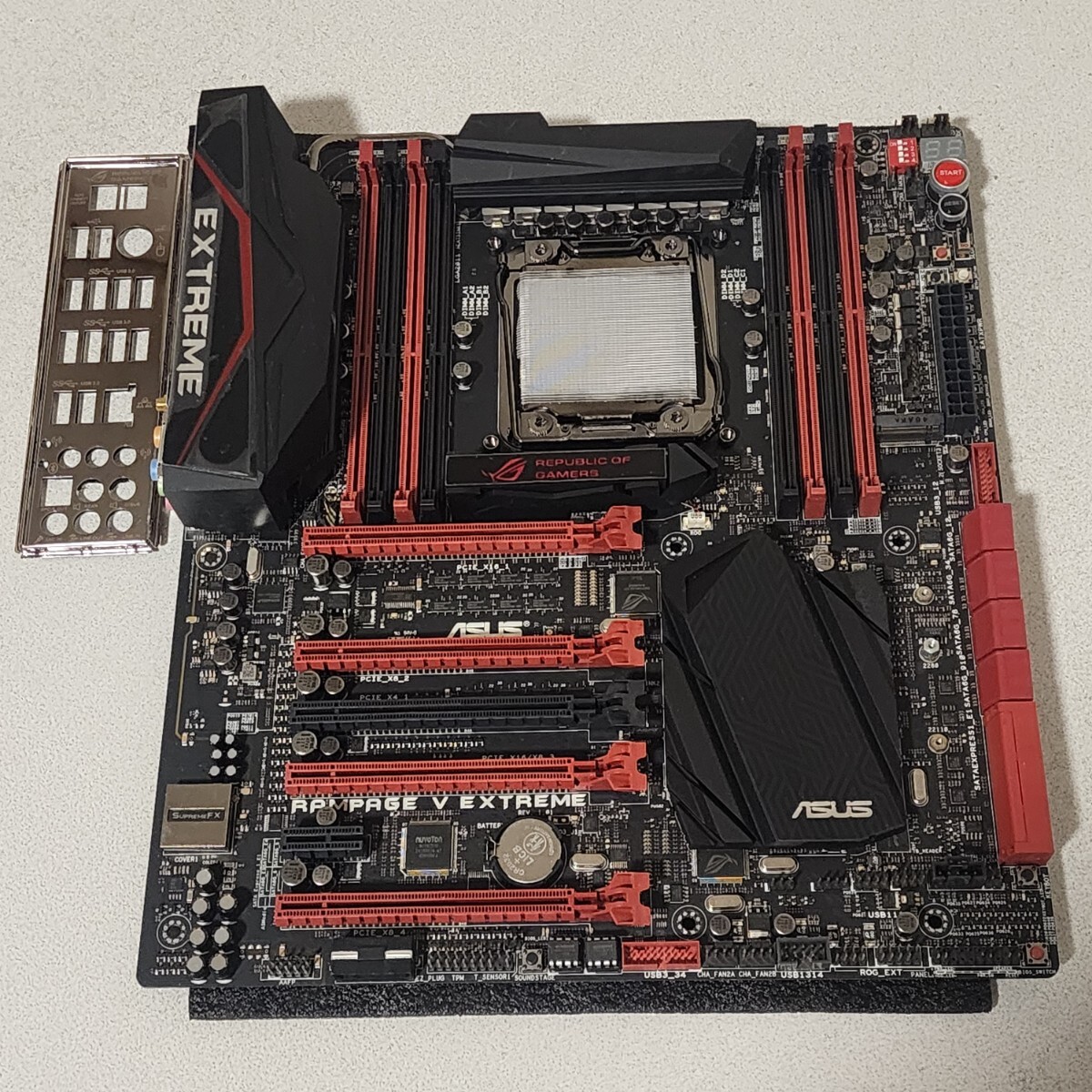 Yahoo!オークション - ASUS RAMPAGE V EXTREME(X99) IOパネル付属 LGA2...