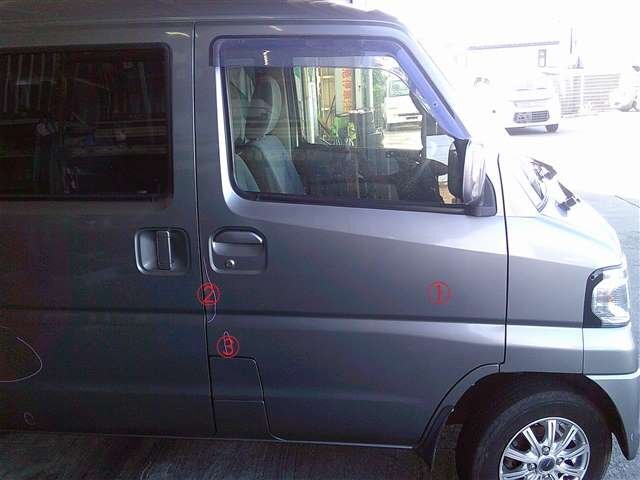 Yahoo!オークション - ブラボー U61V H25年式 右フロントドア U17 No.2...