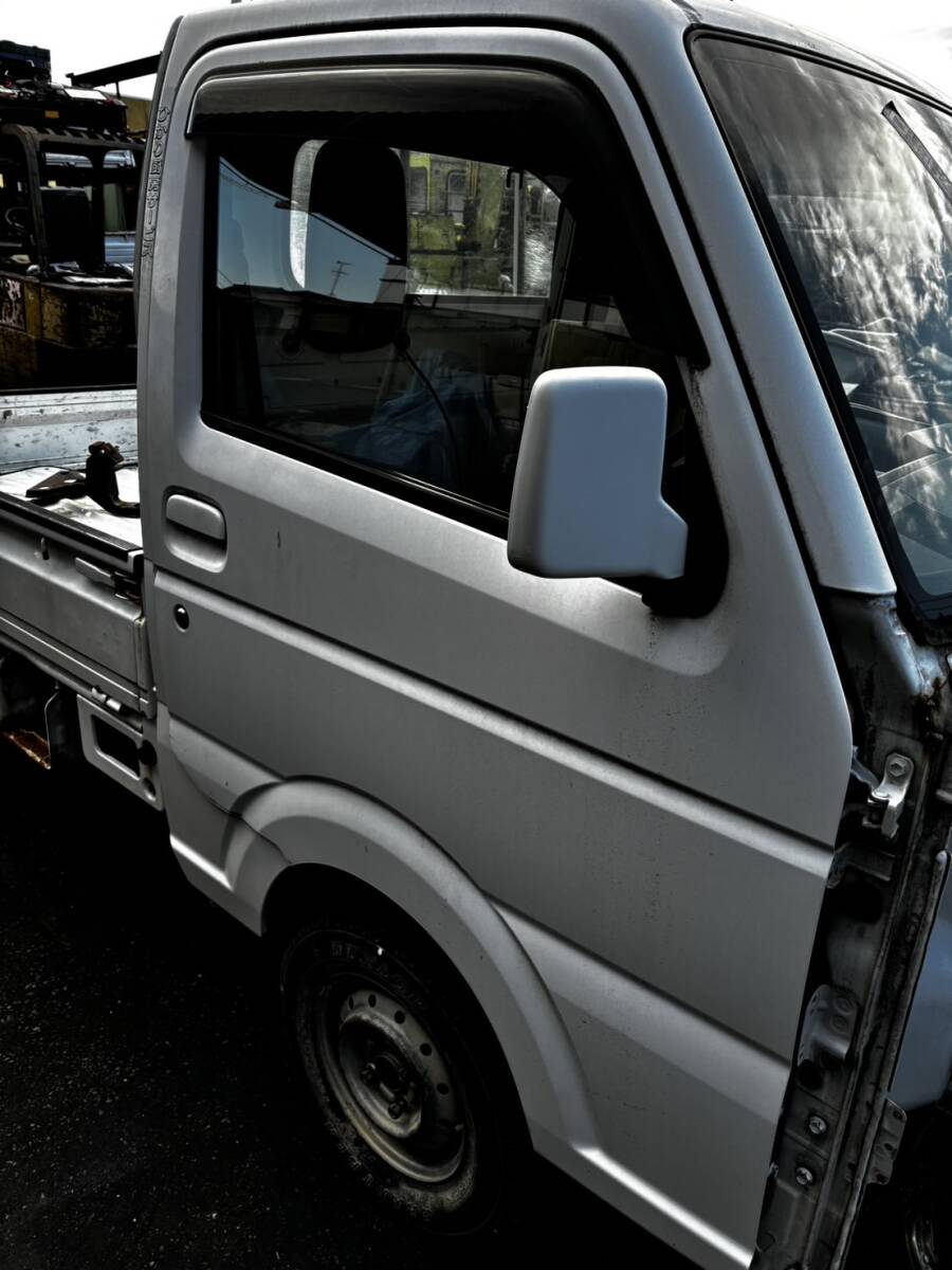 Yahoo!オークション - (H-436h) キャリィトラック 右フロントドアのみ ...