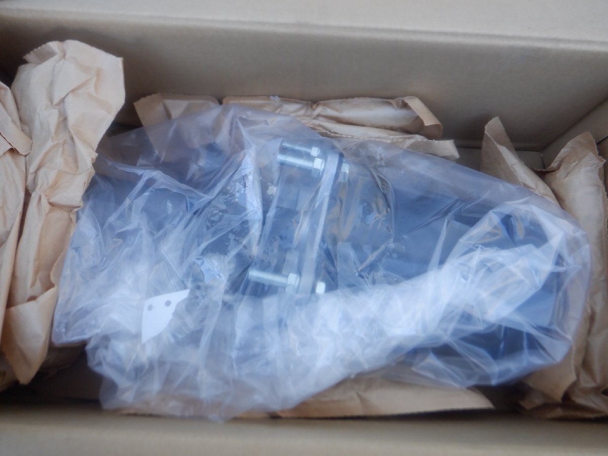 Yahoo!オークション - 未使用 UDトラックス クオン エアーマスター シ...