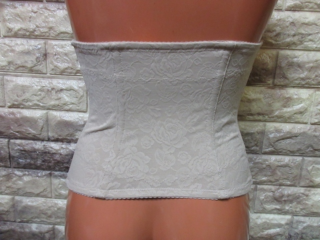 Yahoo!オークション - K-261 ワコール・Wing KV6500/補正・ウエストニ...