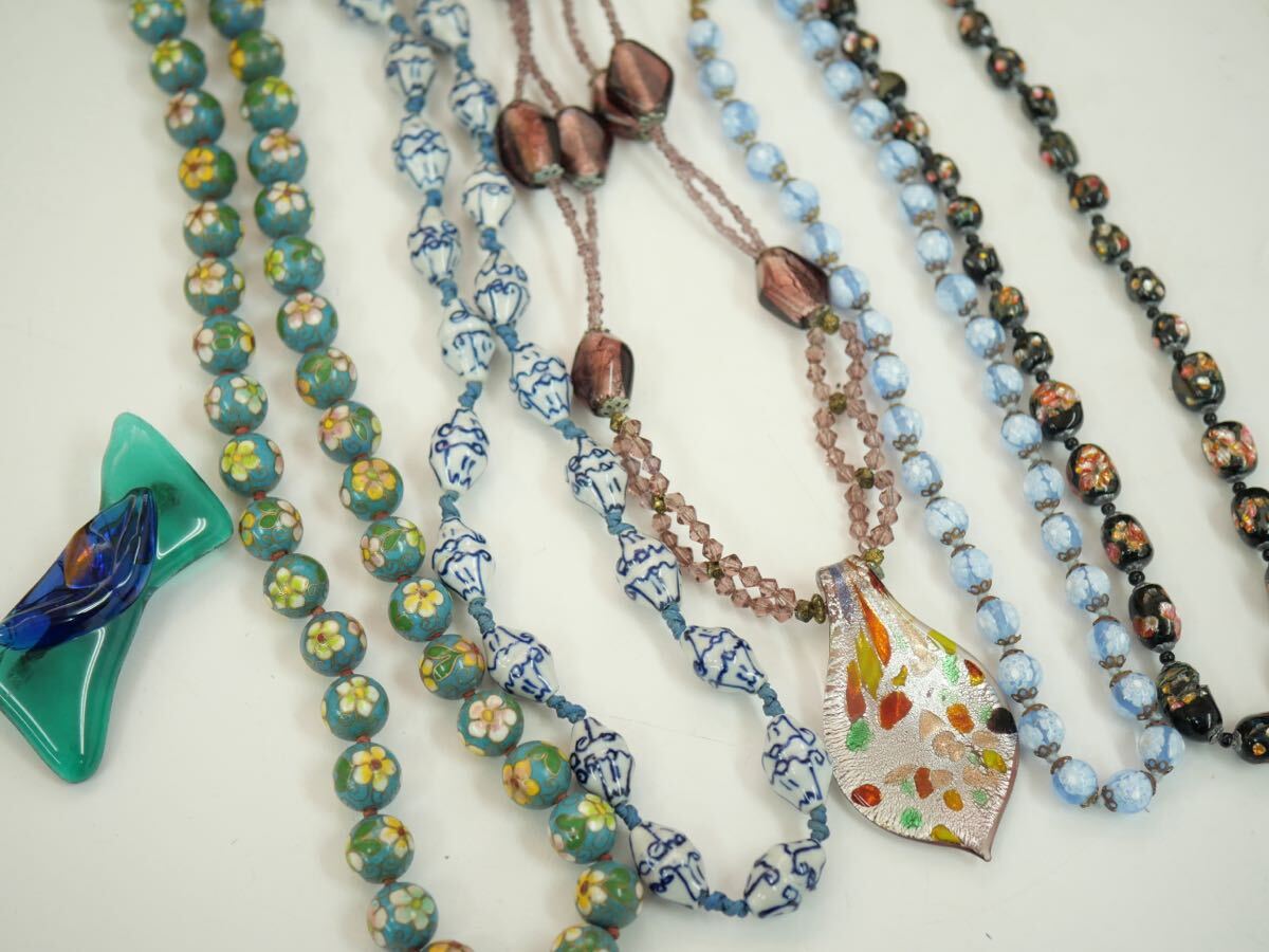 Yahoo!オークション - 【C61】ガラス 焼き物 ネックレス ブローチ ヴェ...