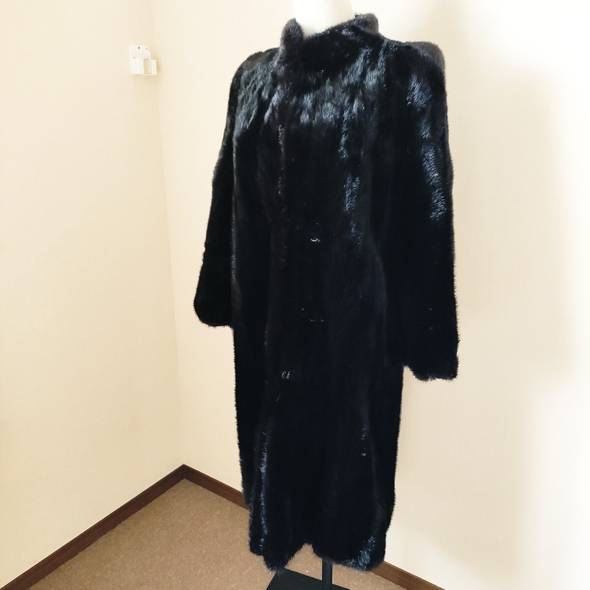 Yahoo!オークション - 美品 Rotiny ブラックミンク ロングコート ノー...